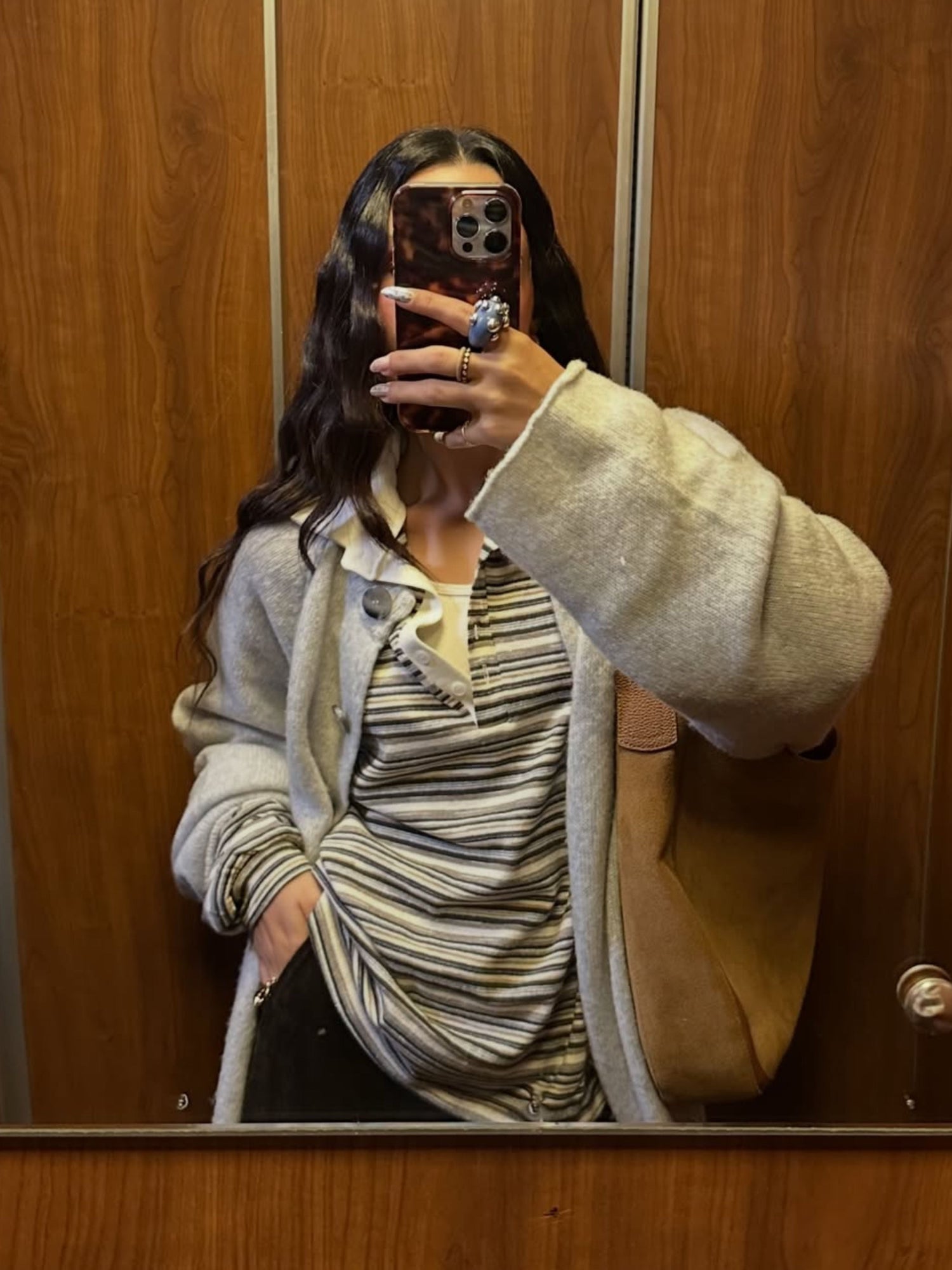 @sarahbrezel – The Room Antwerp