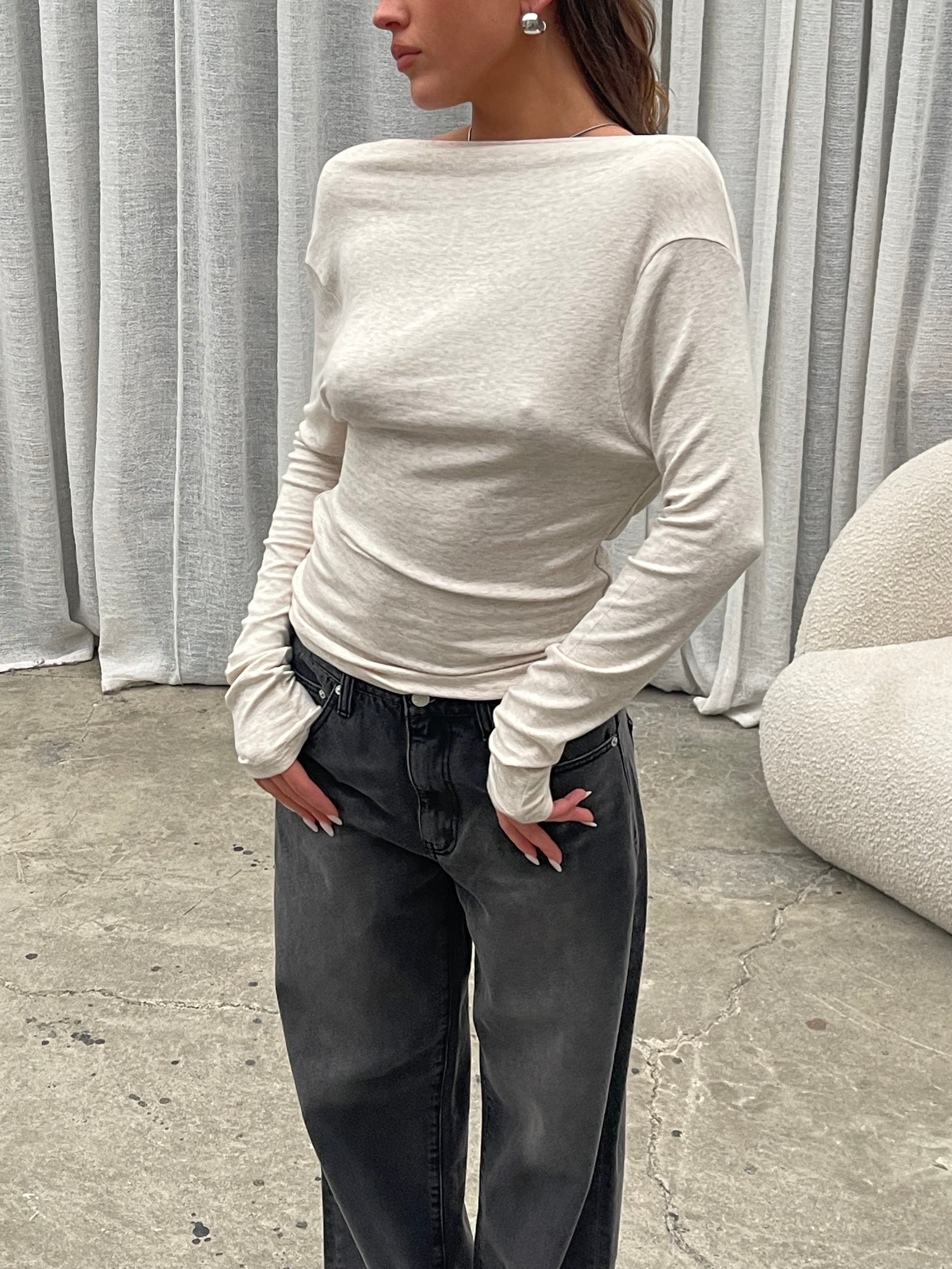 Draped Back Top Oatmeal – The Room Antwerp