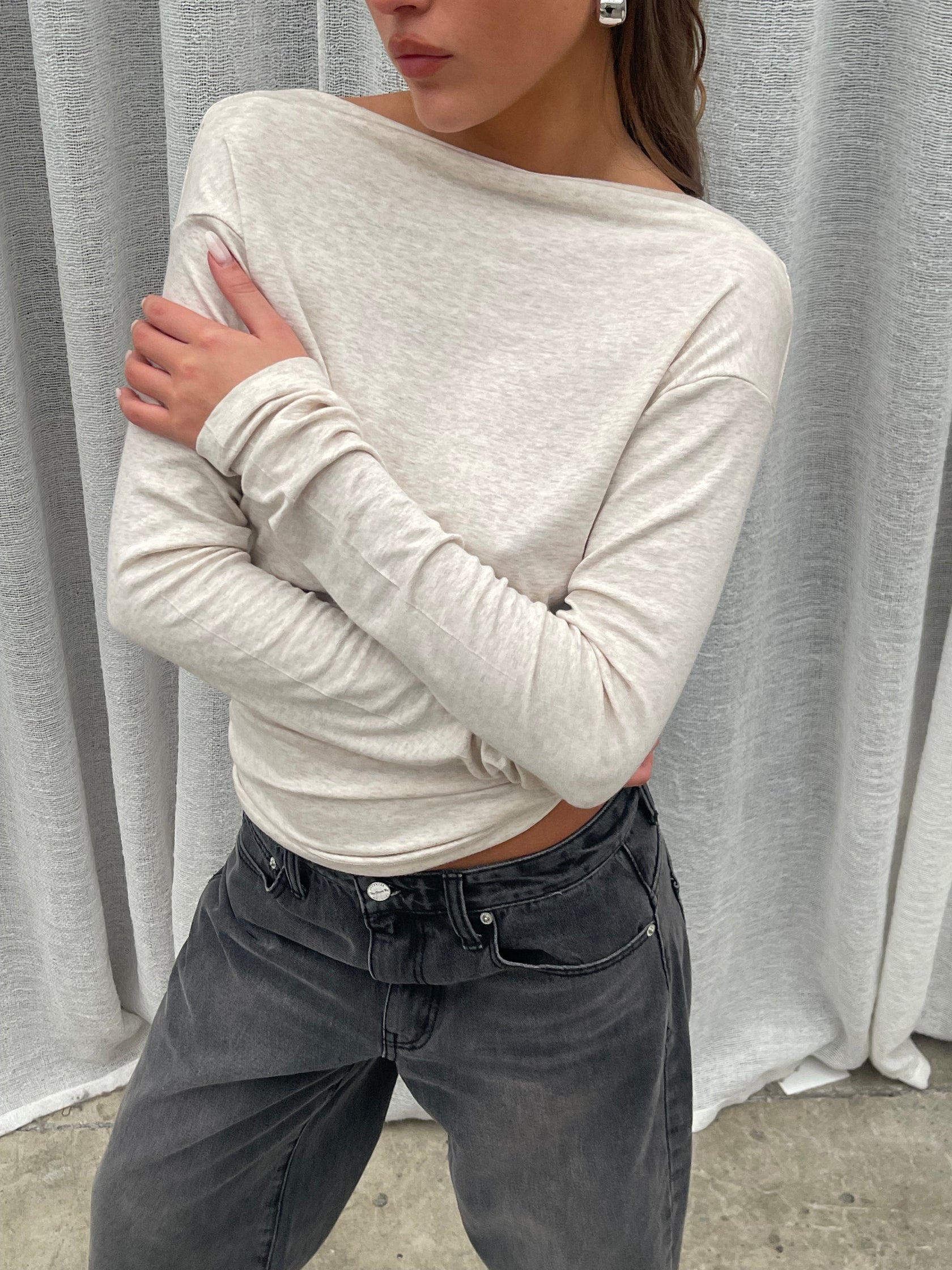 Draped Back Top Oatmeal – The Room Antwerp