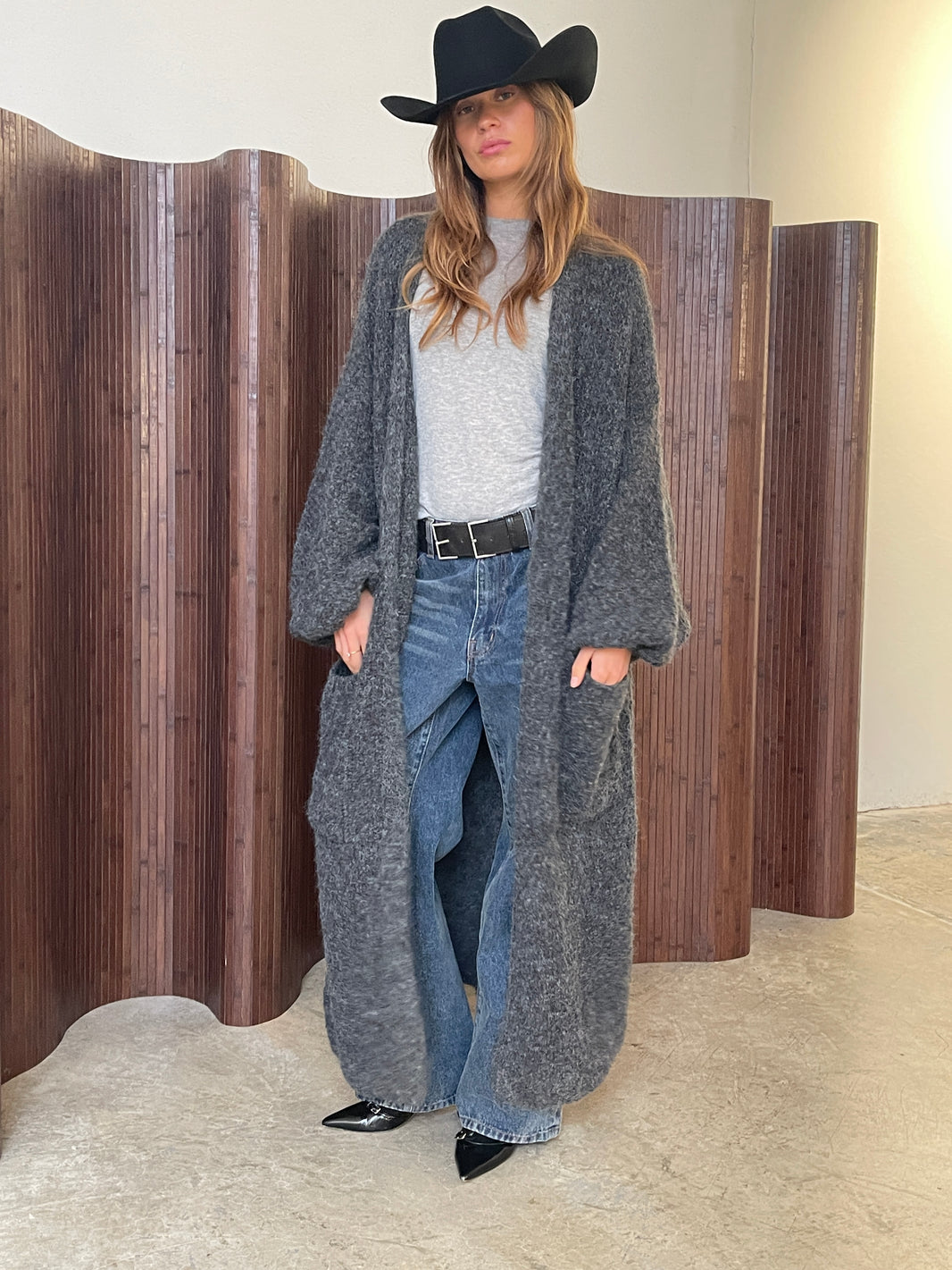 ELIN WARN OUTFIT 3 – The Room Antwerp